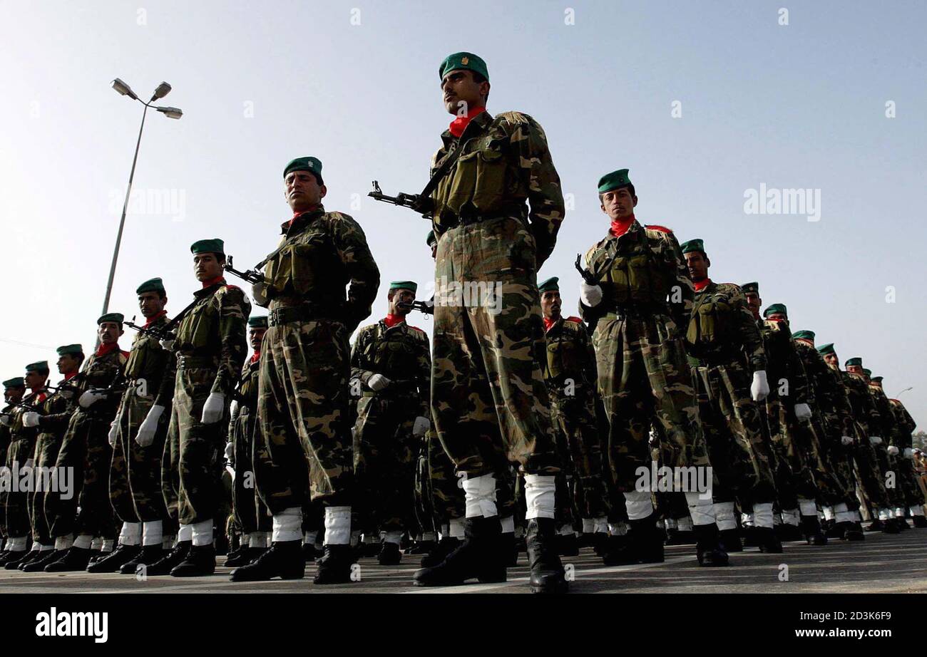 Saddam hussein parade hi-res stock photography and images - Alamy