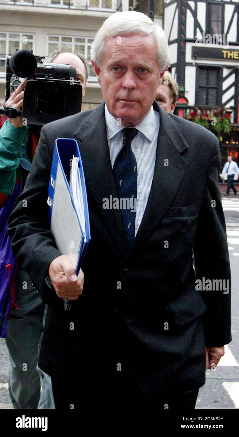 Widow government weapons expert dr david kelly hi-res stock photography ...