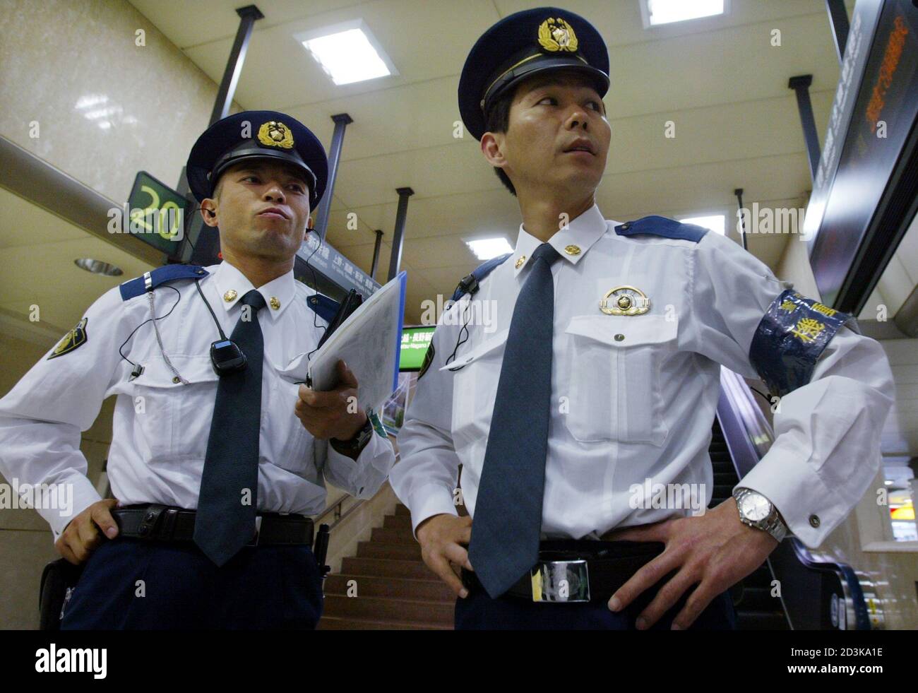 Stepped platform railway hi-res stock photography and images - Alamy