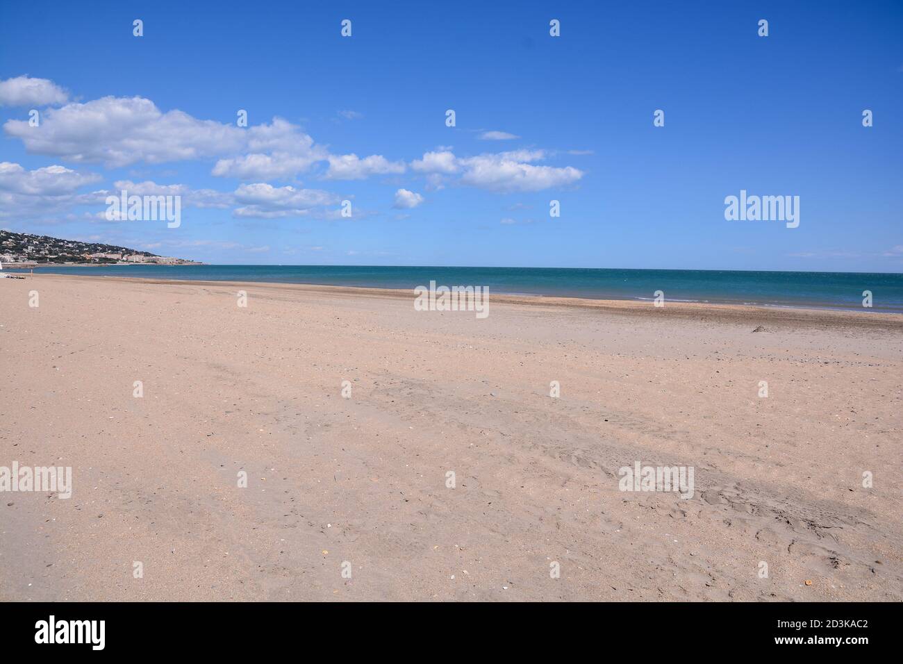 Empty mediterranean sand beach in south france Stock Photo - Alamy