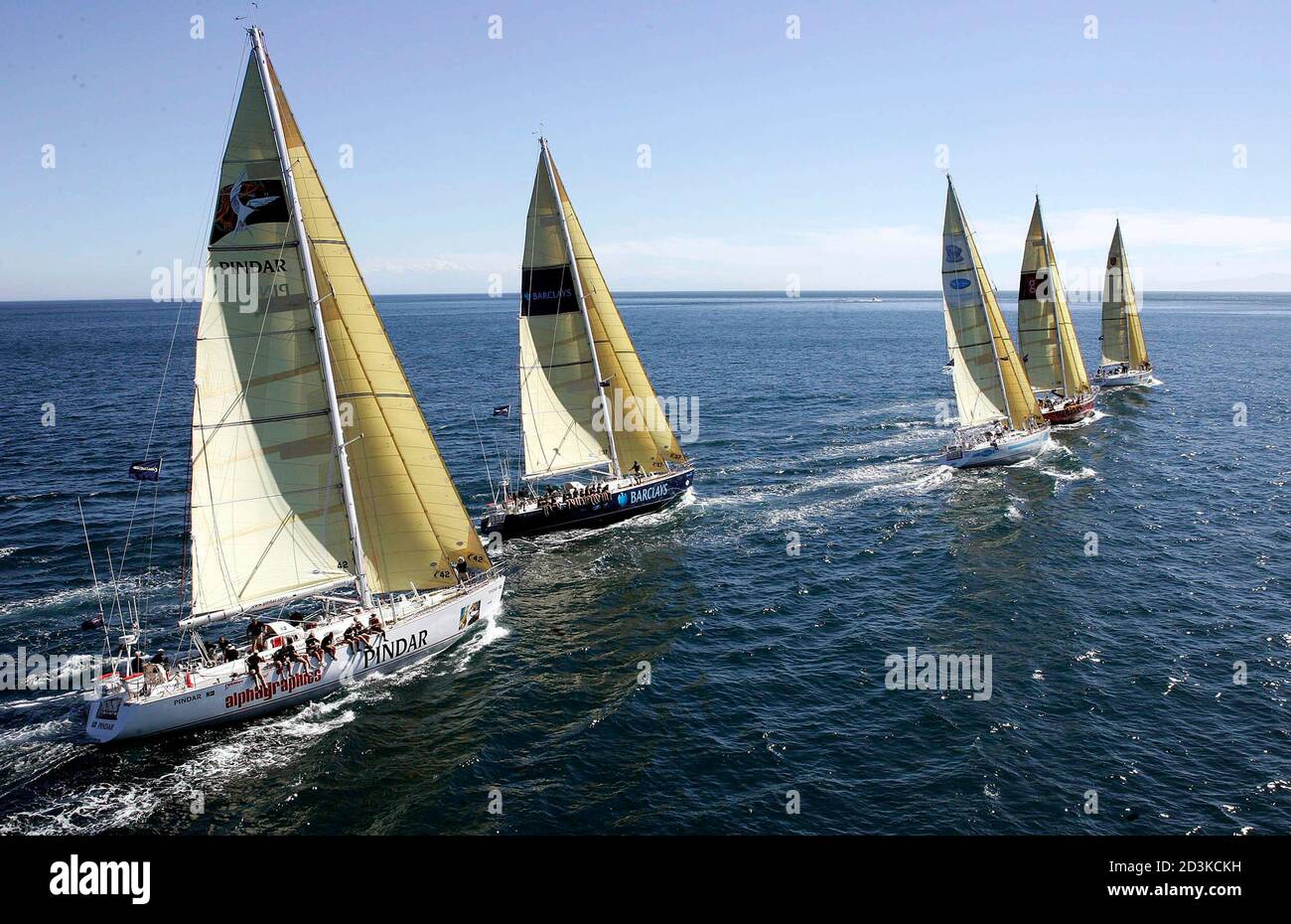Global race yachting hi-res stock photography and images - Alamy