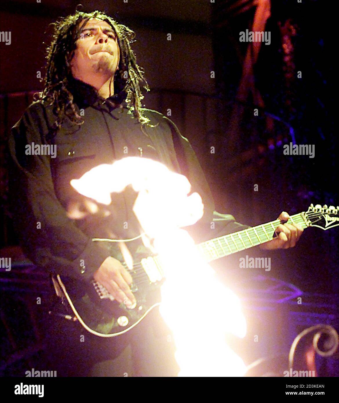 Guitarist james shaffer hi-res stock photography and images - Alamy