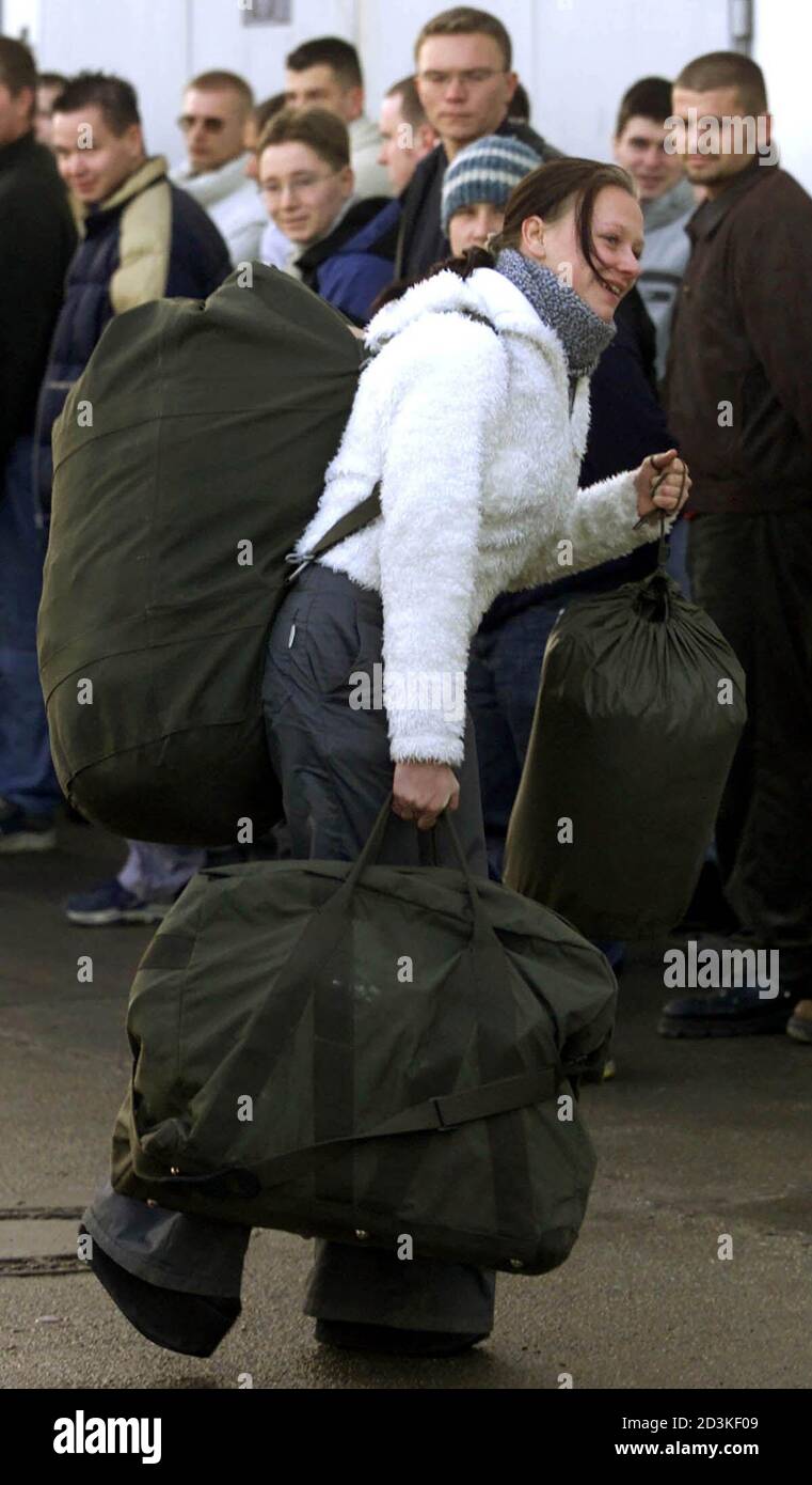 Female combat engineer hi-res stock photography and images - Alamy