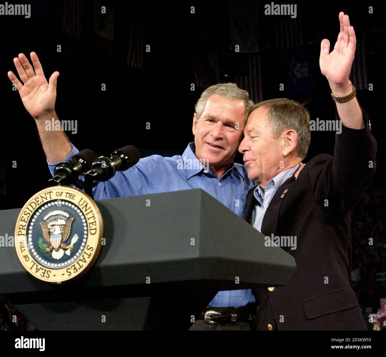 Senator george voinovich hi-res stock photography and images - Alamy