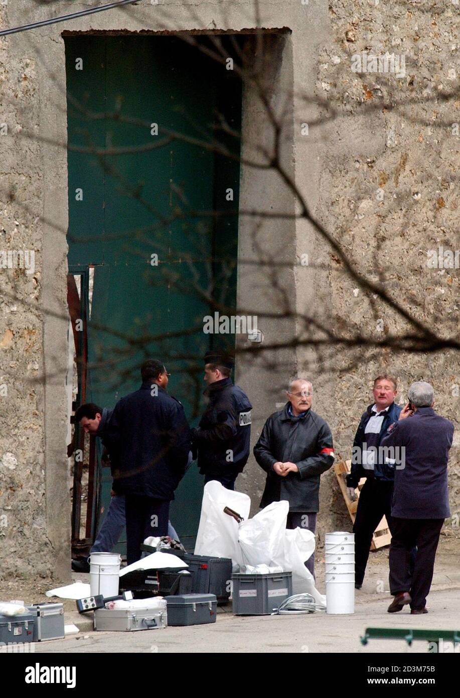 Commando style hi-res stock photography and images - Alamy