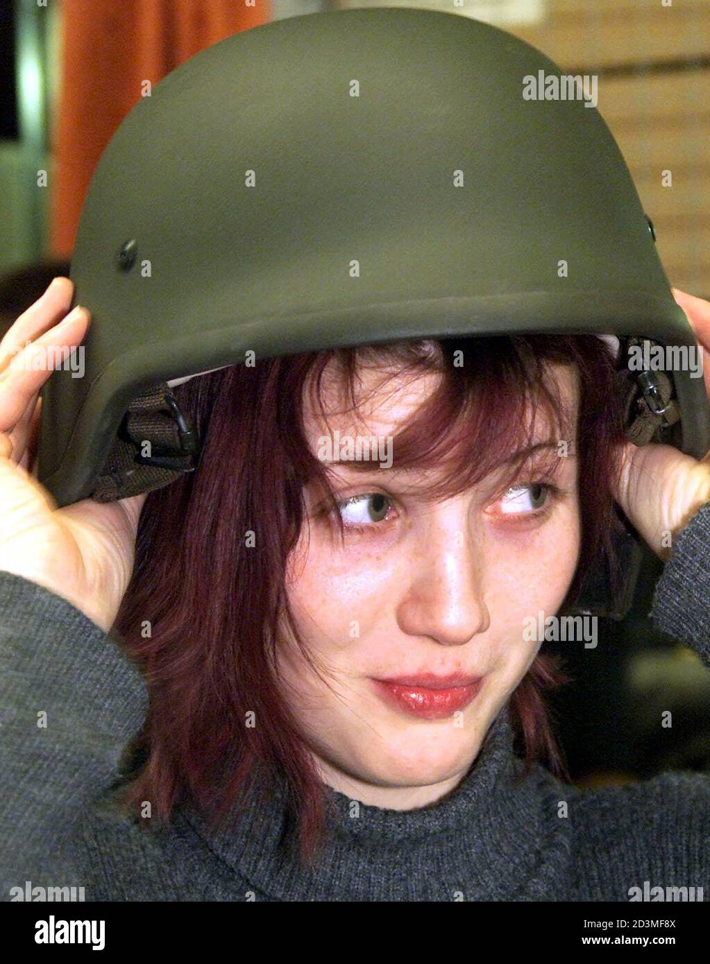 Female combat engineer hi-res stock photography and images - Alamy