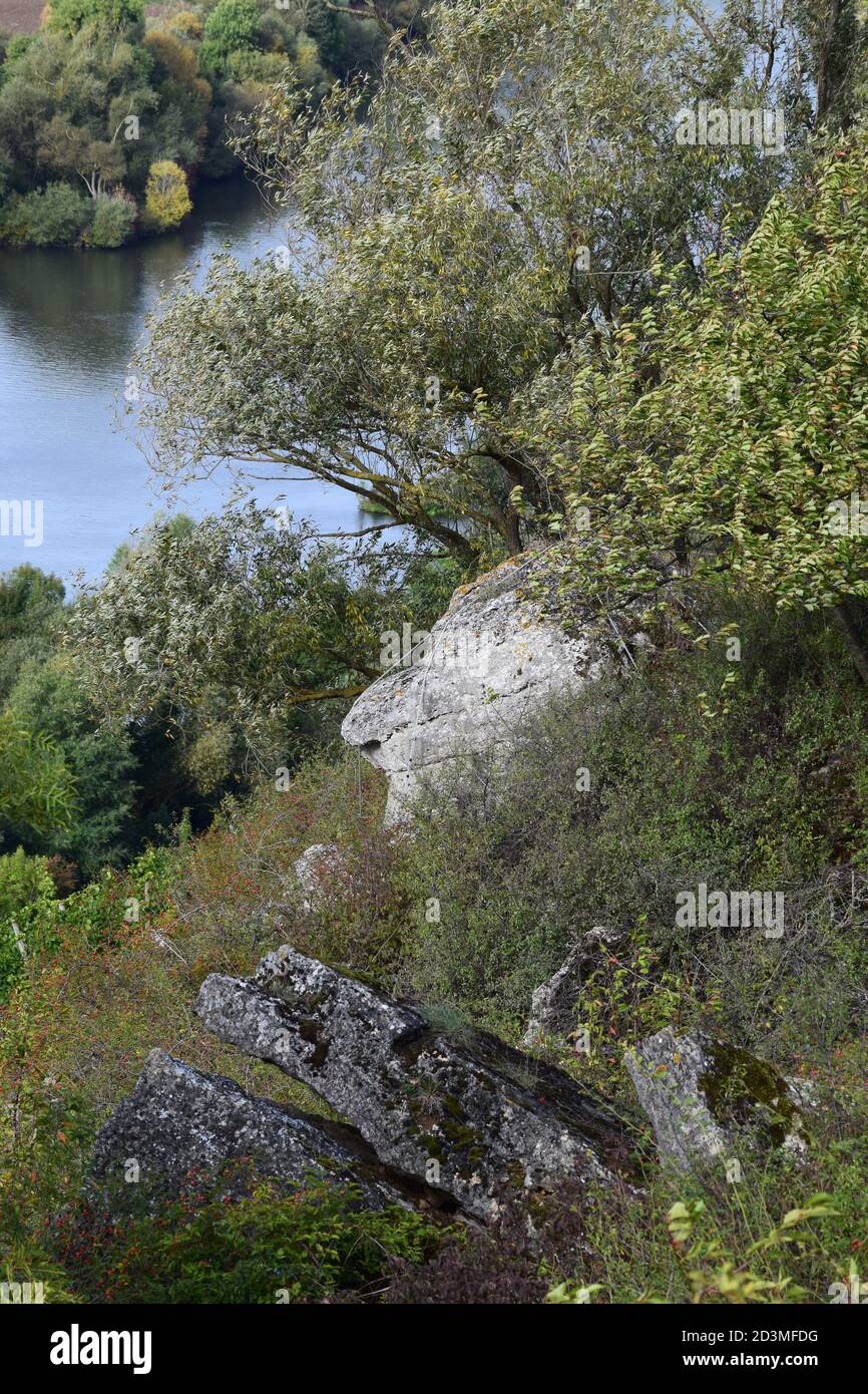 Crumbling rock hi-res stock photography and images - Alamy