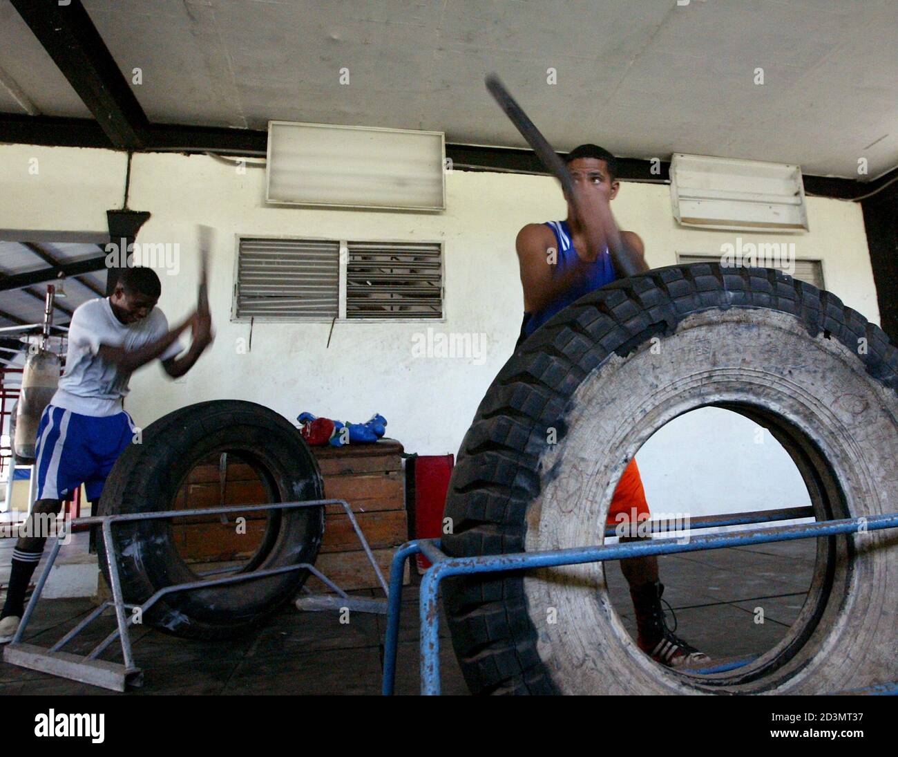 Cuban olympic team hi-res stock photography and images - Alamy