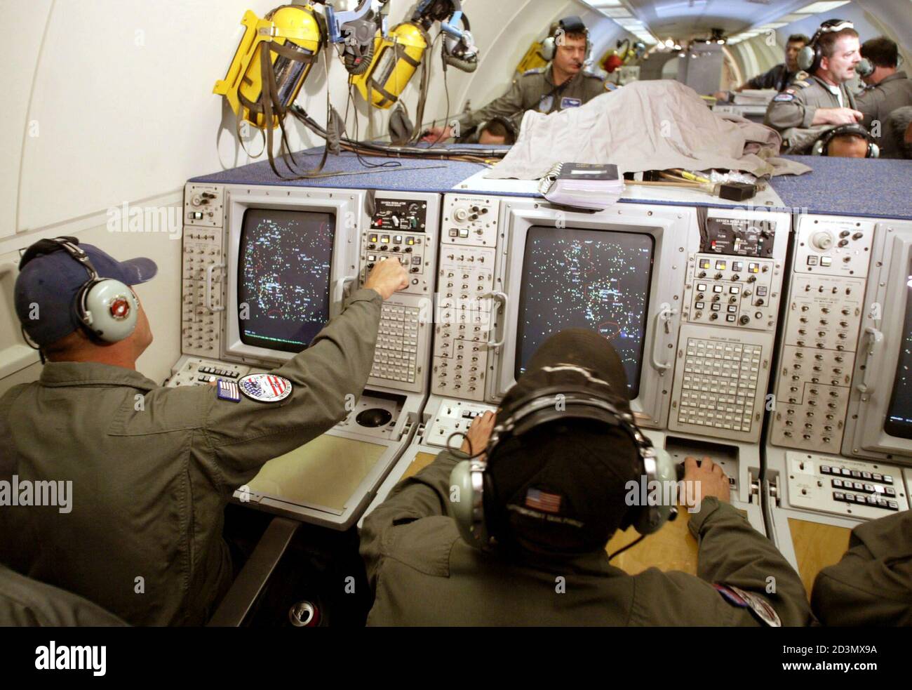 Scanning planes hi-res stock photography and images - Alamy