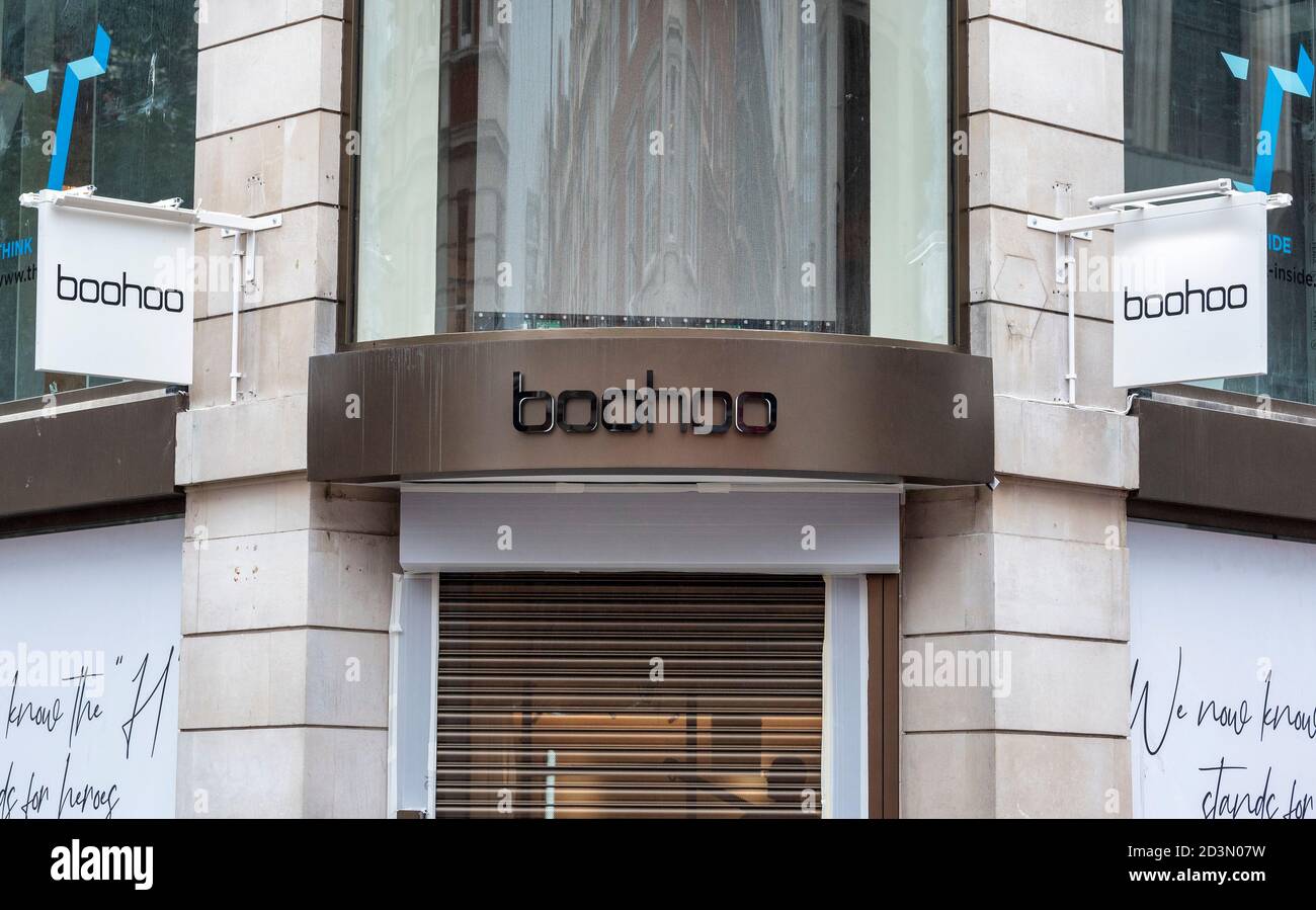 Logo boohoo hi-res stock photography and images - Alamy