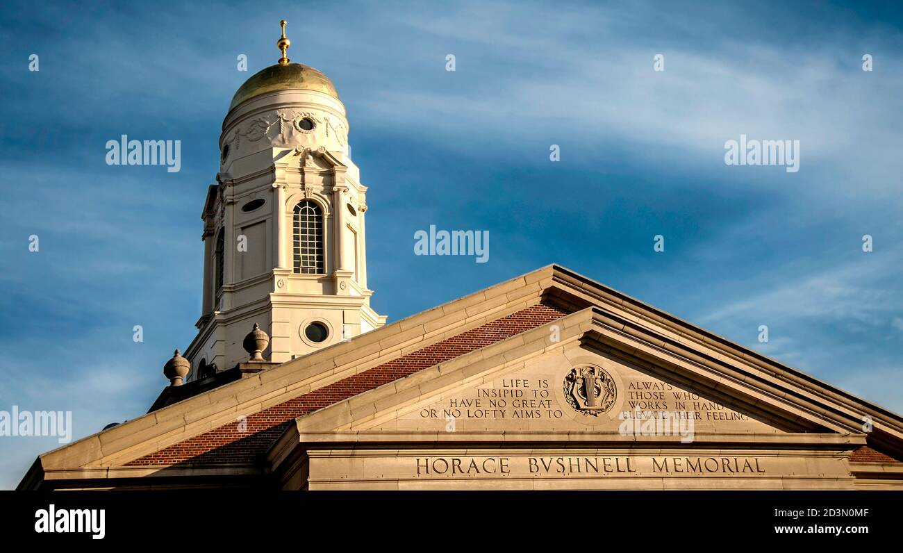 Memorial arts building hi-res stock photography and images - Alamy