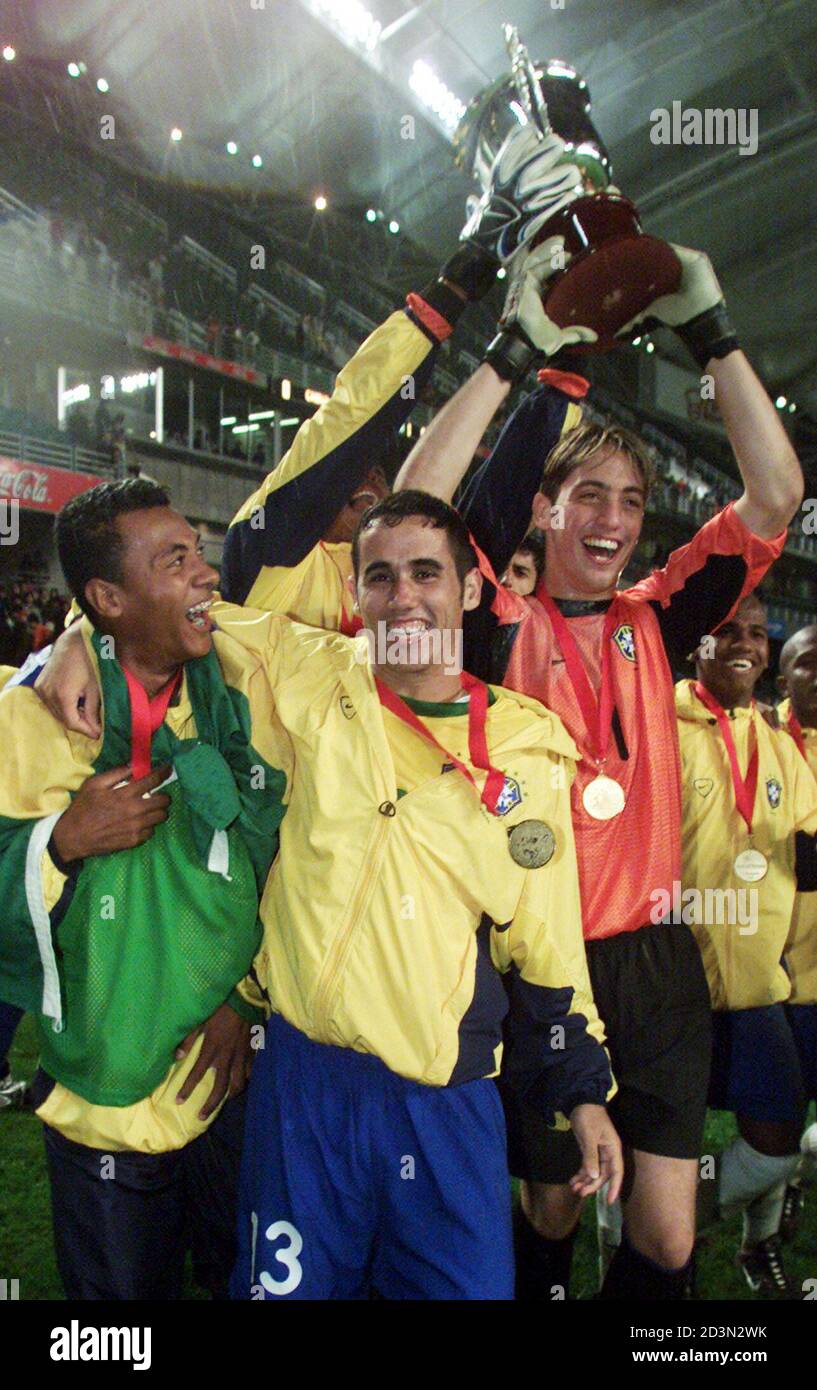 Barbosa goalkeeper hi-res stock photography and images - Alamy