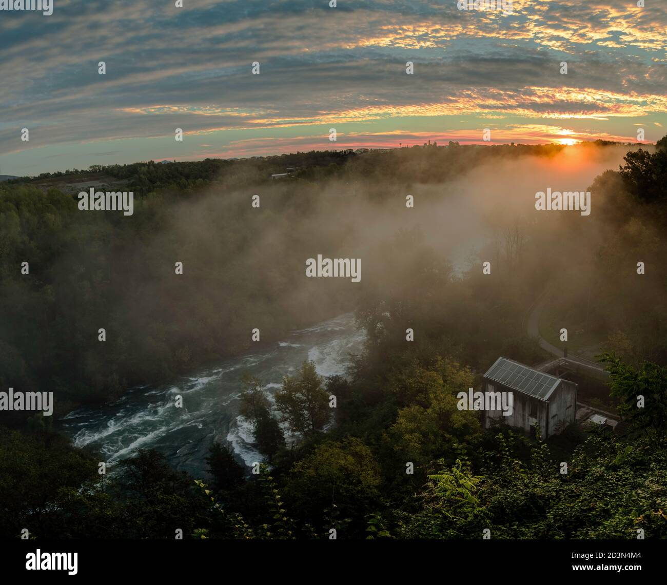 Sunrise green river hi-res stock photography and images - Alamy