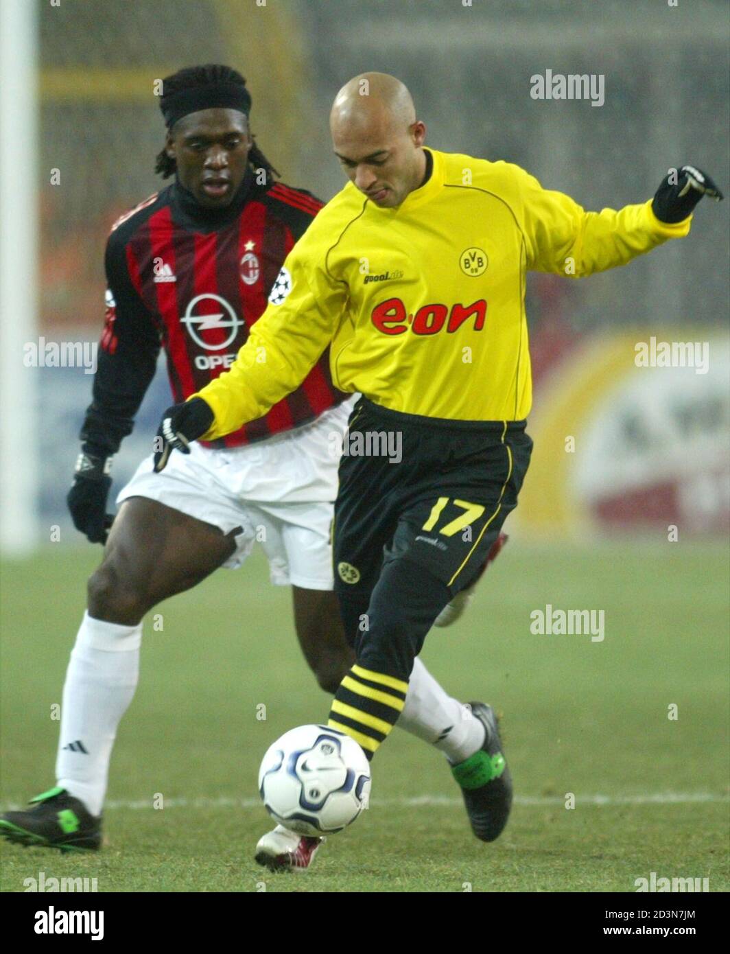 Ac milans from l r clarence seedorf hi-res stock photography and images ...