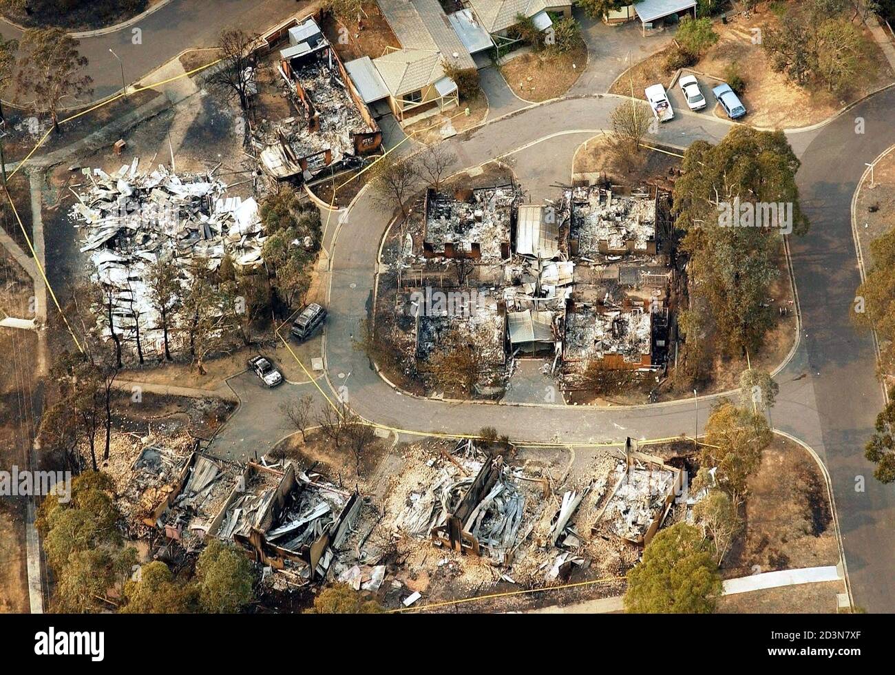 Australian bushfires houses hi-res stock photography and images - Alamy