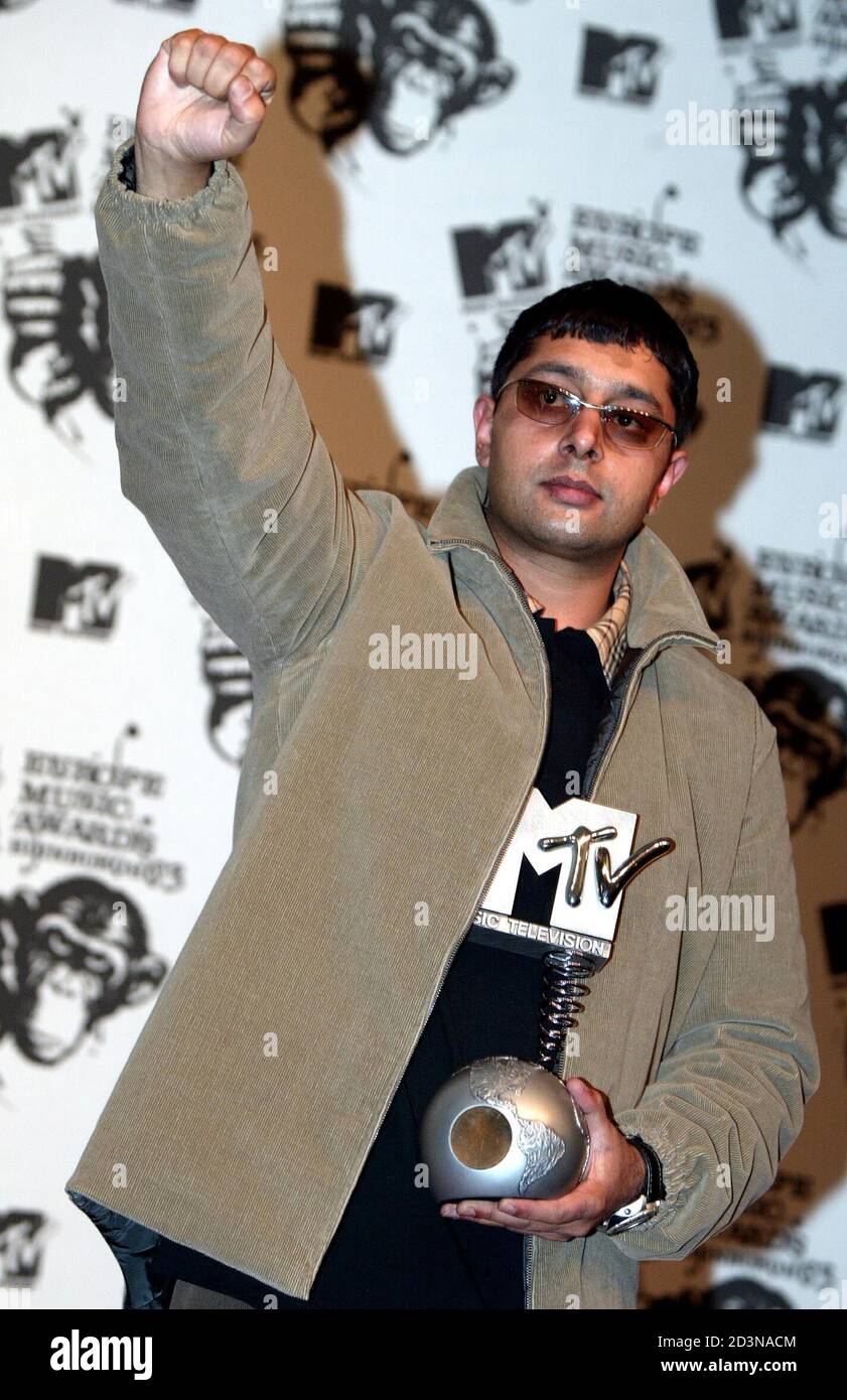 Showbiz mtv awards 2003 hi-res stock photography and images - Alamy