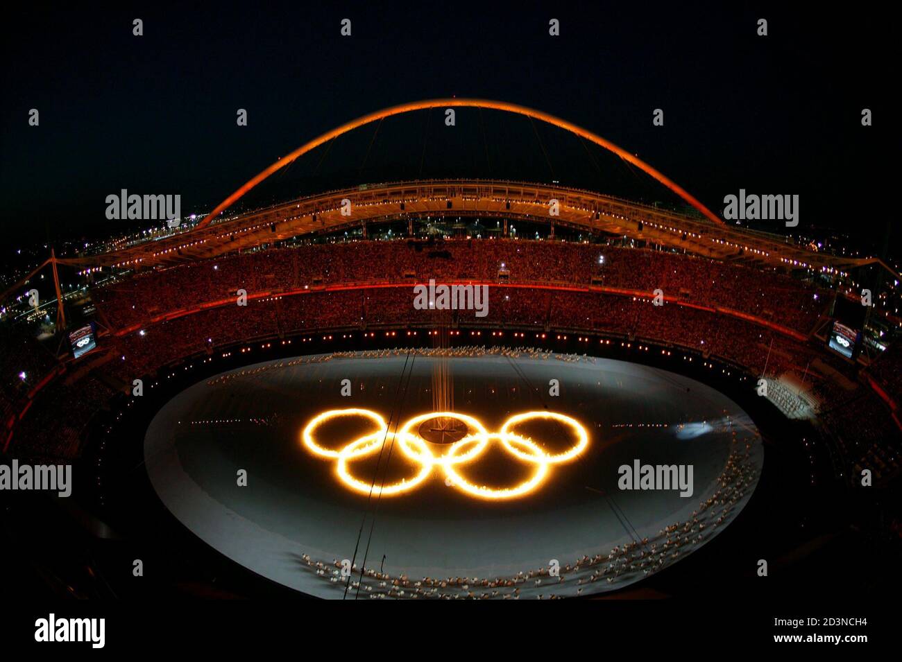 Olympic rings fire hi-res stock photography and images - Alamy