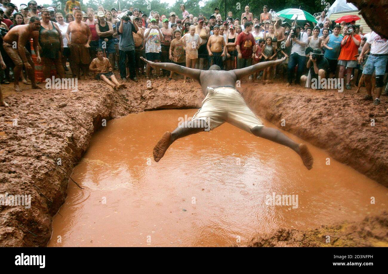 Redneck games belly flop hi-res stock photography and images - Alamy