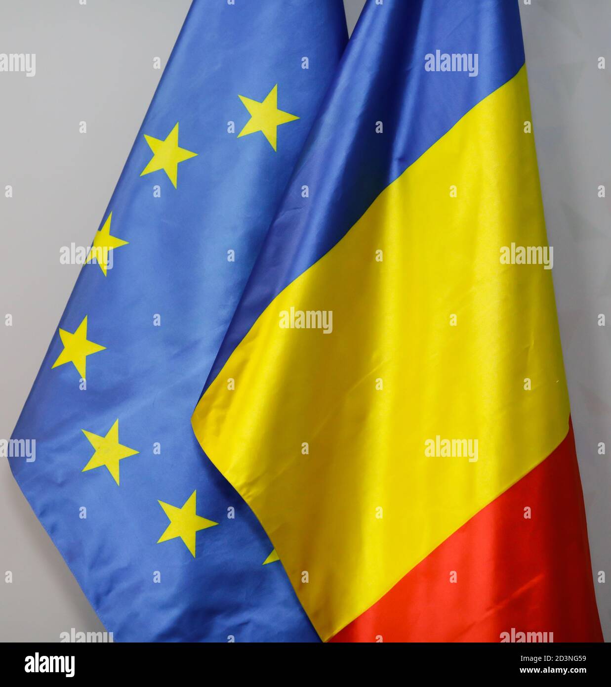 One world unity symbol hi-res stock photography and images - Alamy