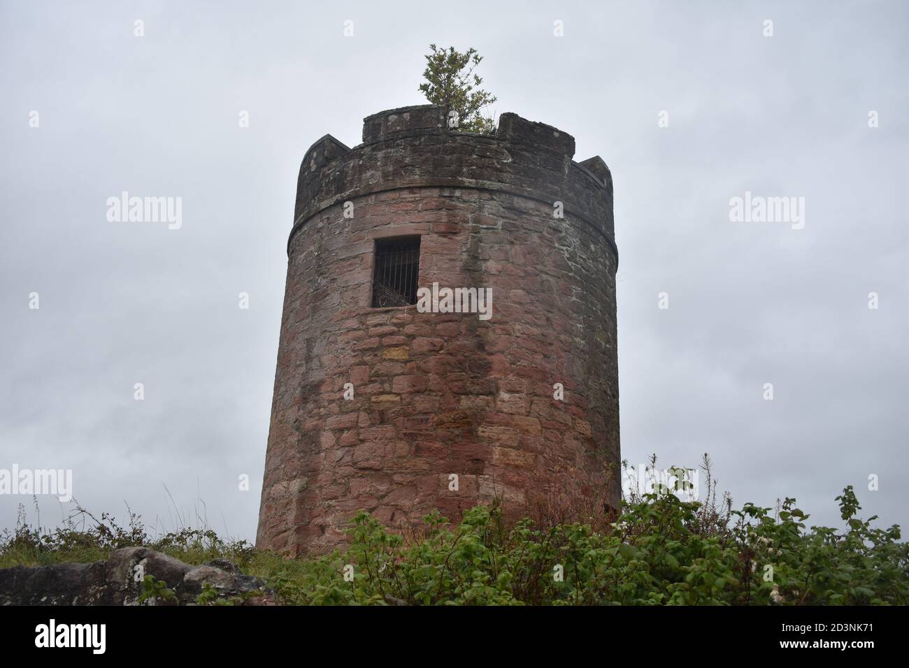 Castle windmill hi-res stock photography and images - Alamy