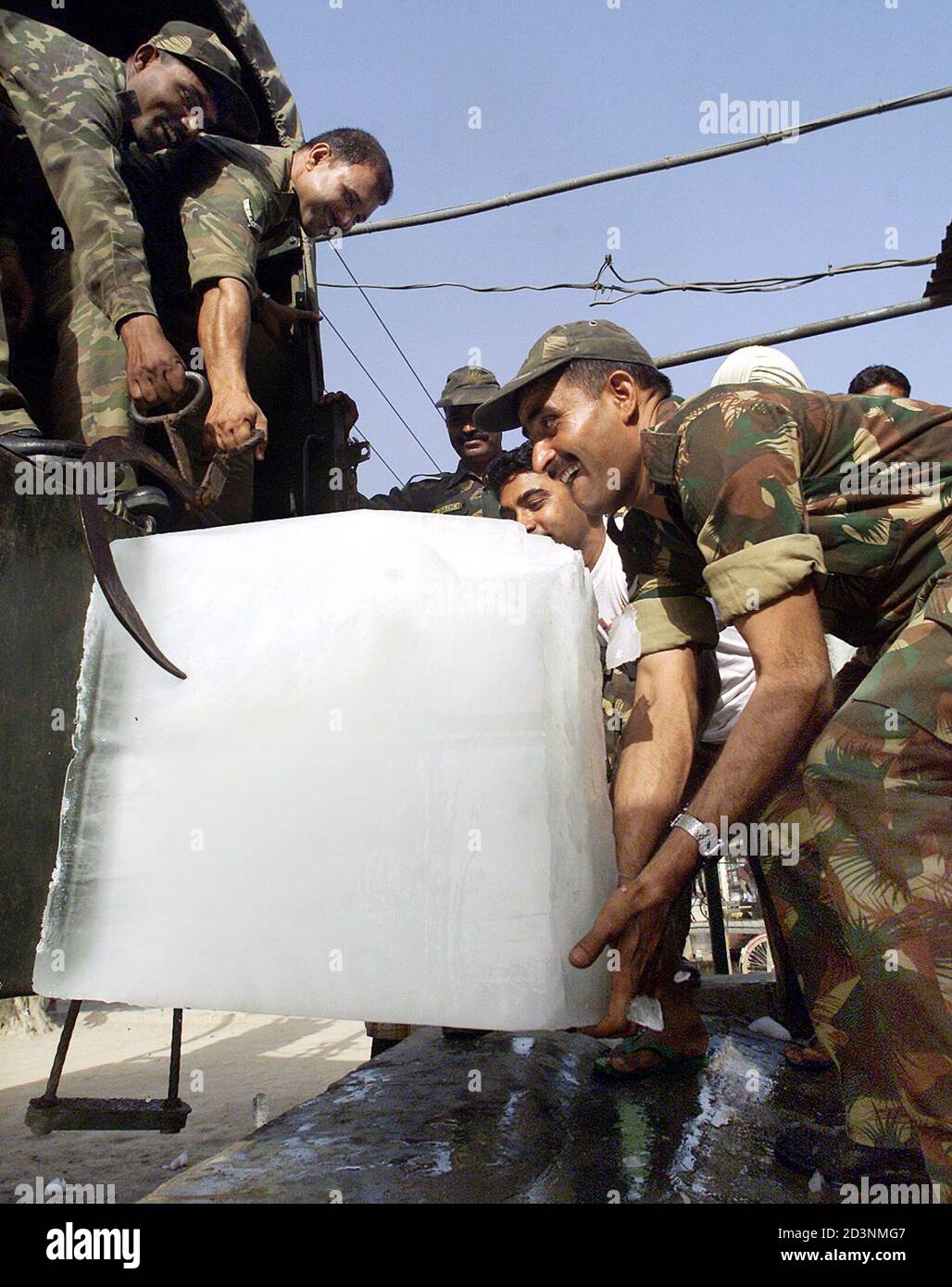 112 degrees hi-res stock photography and images - Alamy