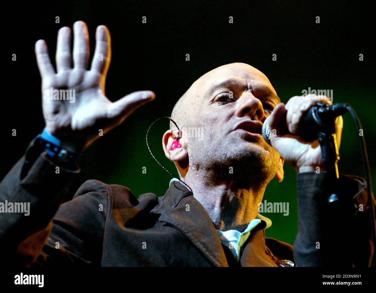Rem singer michael stipe hi-res stock photography and images - Alamy