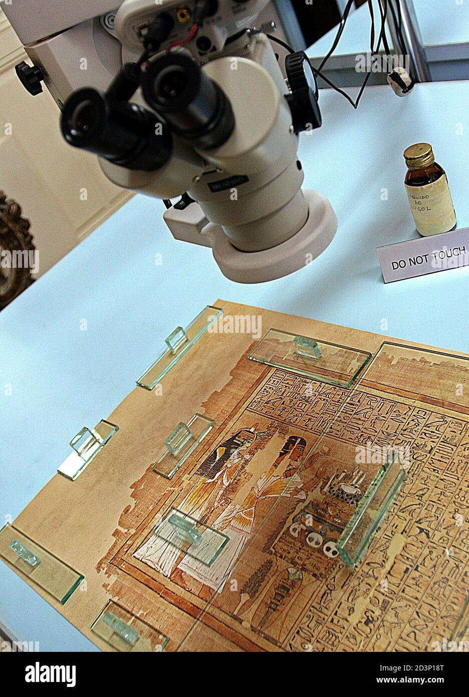 Papiro hi-res stock photography and images - Alamy