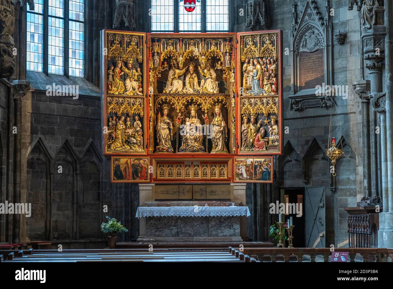 Wien stephansdom altar hi-res stock photography and images - Alamy