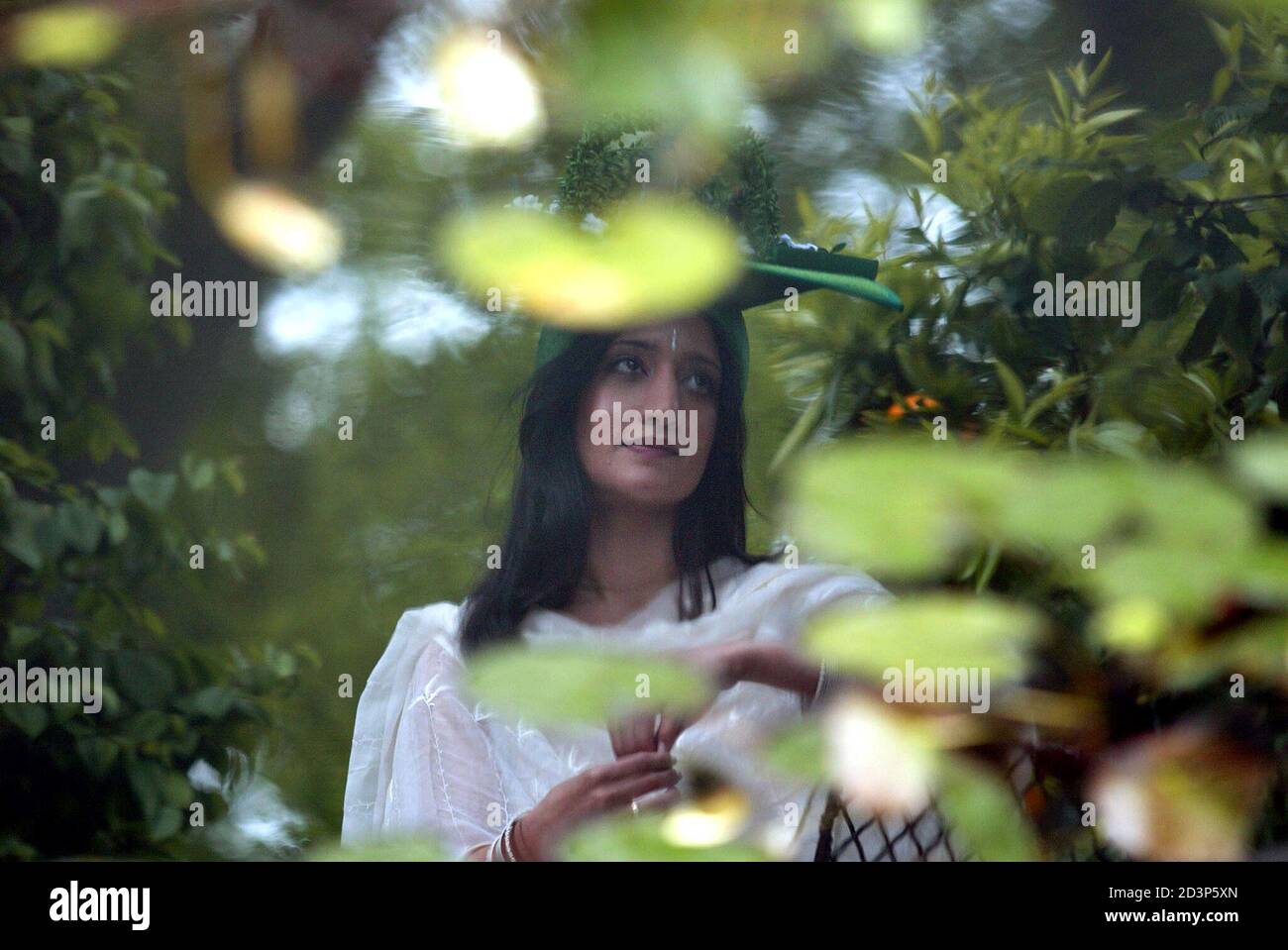 Archie panjabi bend it like beckham hi-res stock photography and images ...