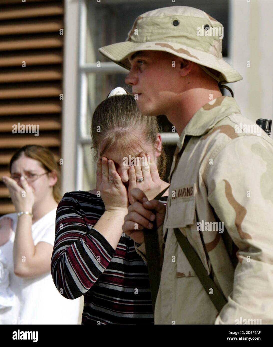 Troops boarding bus hi-res stock photography and images - Alamy
