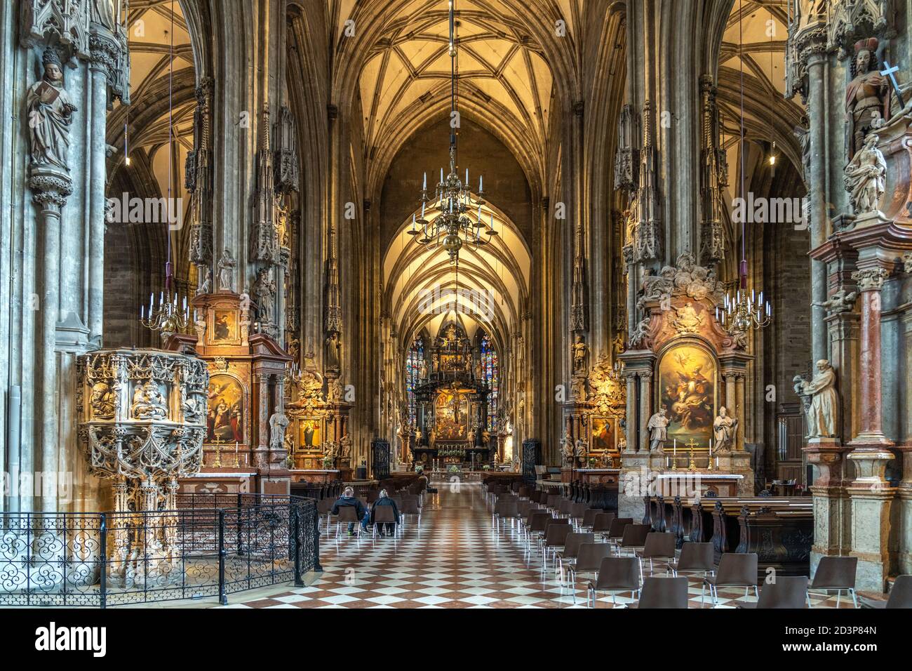 Innenraum des Stephansdom in Wien, Österreich, Europa | St. Stephen's ...