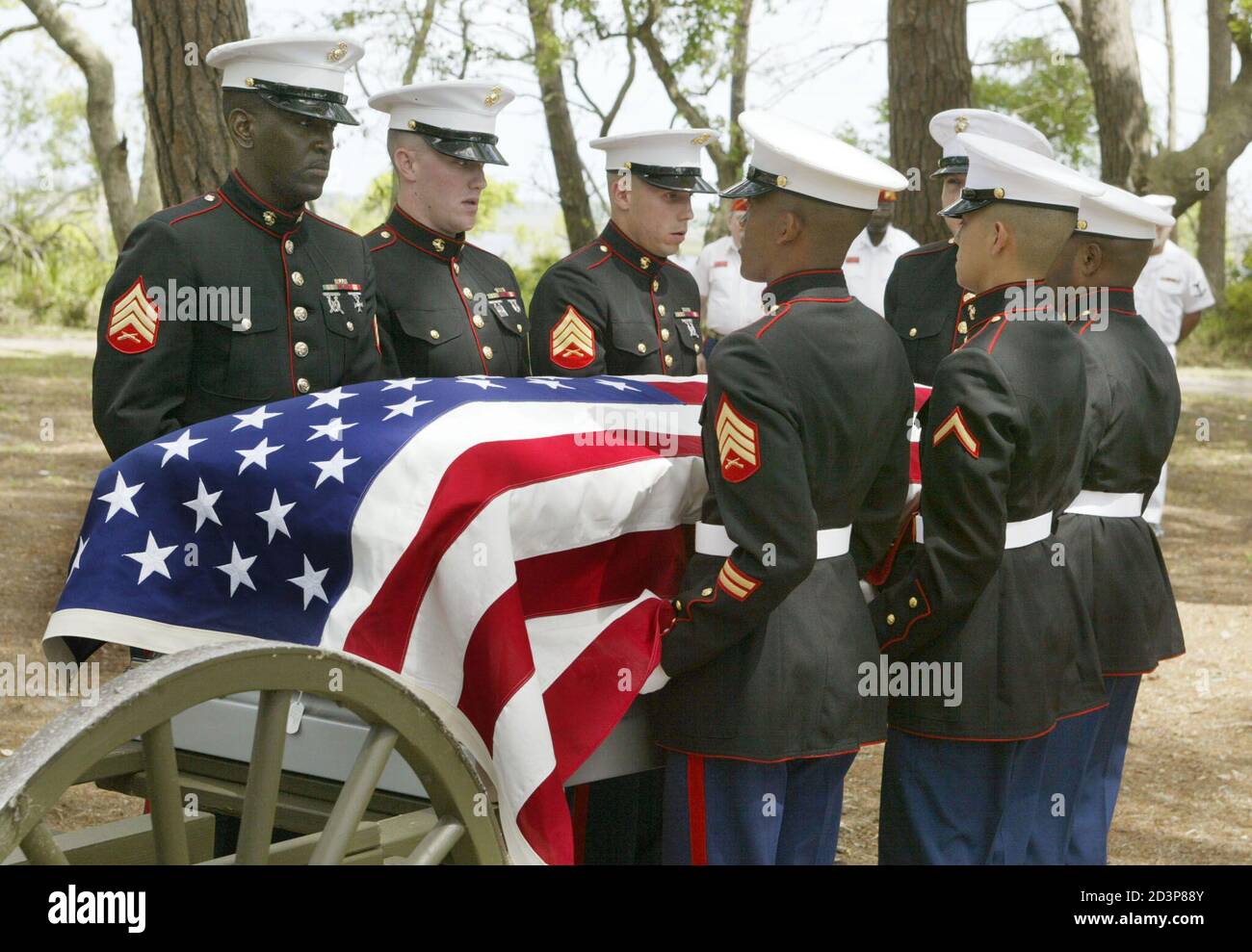 U s marine lance cpl brian hi-res stock photography and images - Alamy