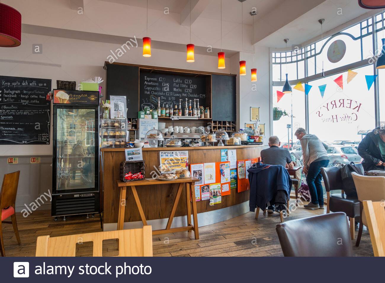 Independent Cafe High Resolution Stock Photography and Images - Alamy
