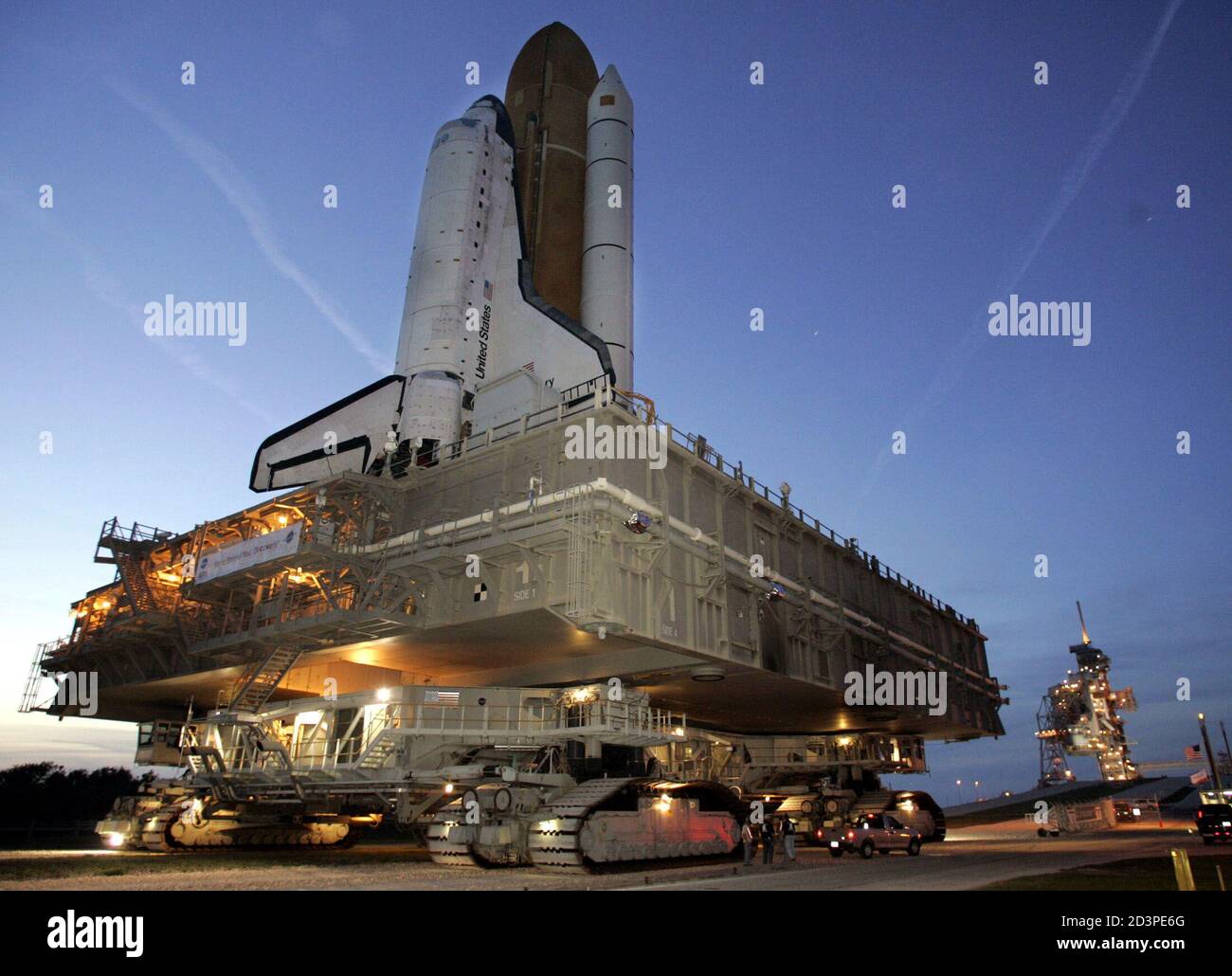 Mobile Launcher Platform High Resolution Stock Photography and Images ...