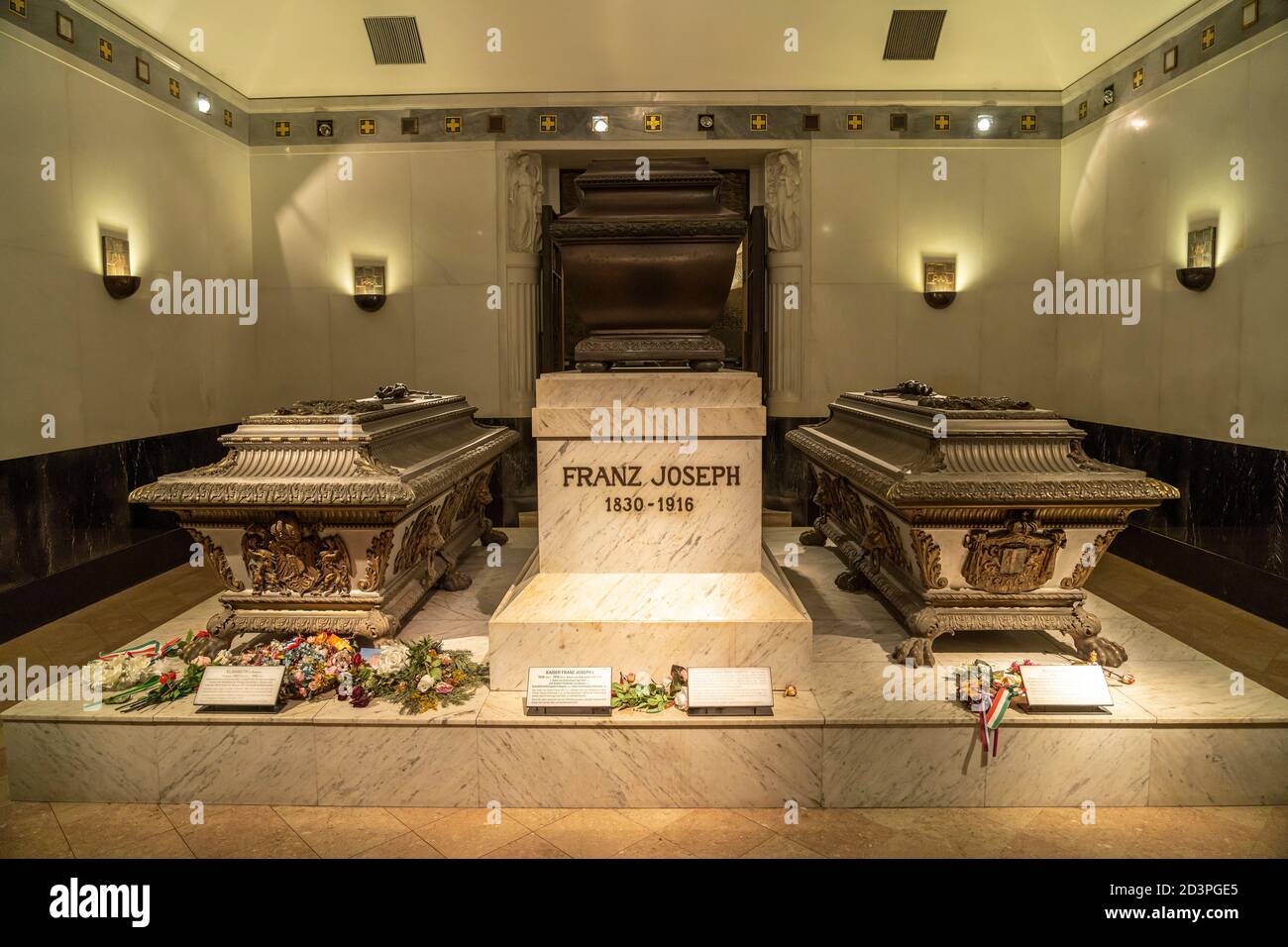 Franz-Josephs-Gruft, Kapuzinergruft in Wien, Österreich, Europa | Franz ...