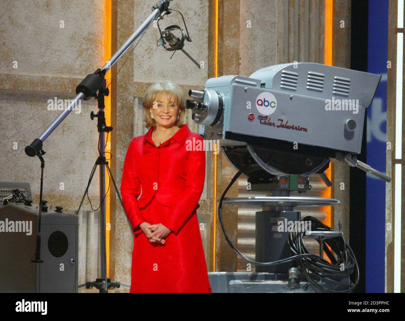 Hugh downs barbara walters hi-res stock photography and images - Alamy