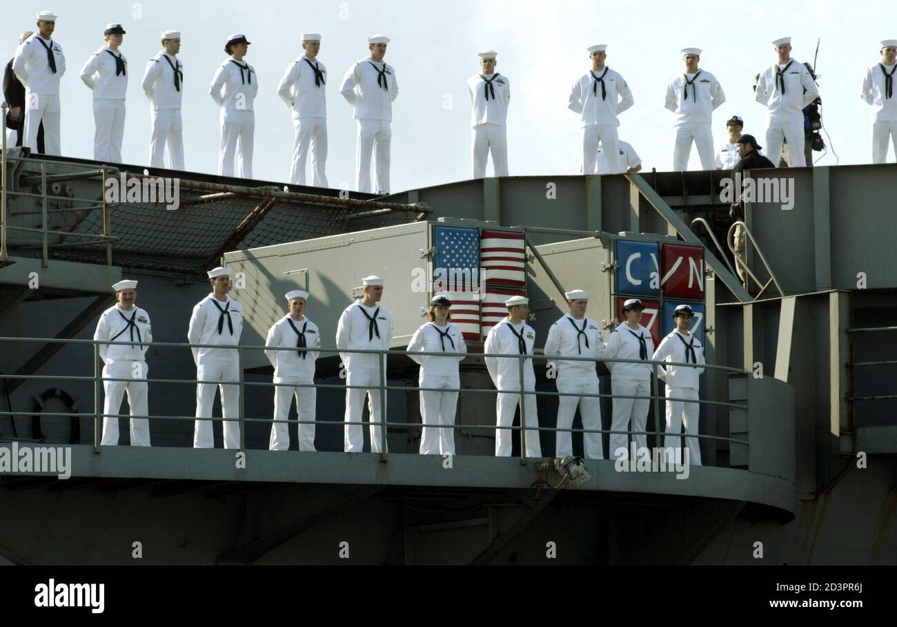 Naval dress uniforms hi-res stock photography and images - Alamy
