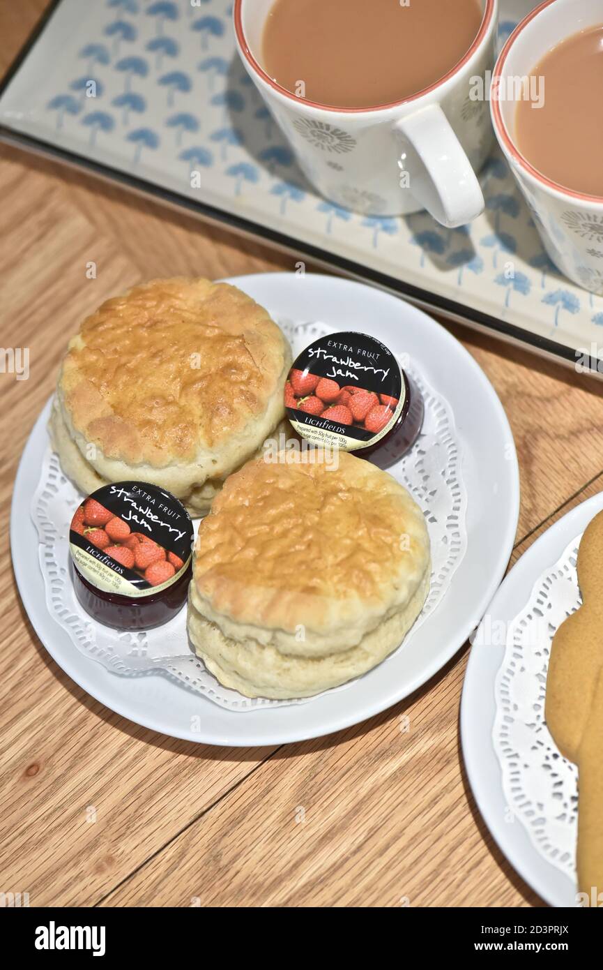 Cream tea, afternoon tea and scones Stock Photo - Alamy