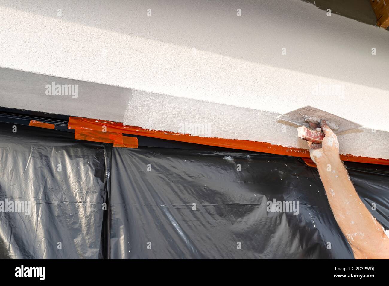 Plaster applies layer hi-res stock photography and images - Alamy