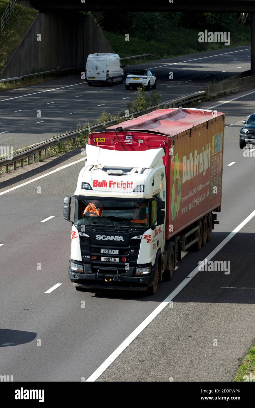 A Bulk Freight Scania lorry on the M40 motorway, Warwickshire, UK Stock ...