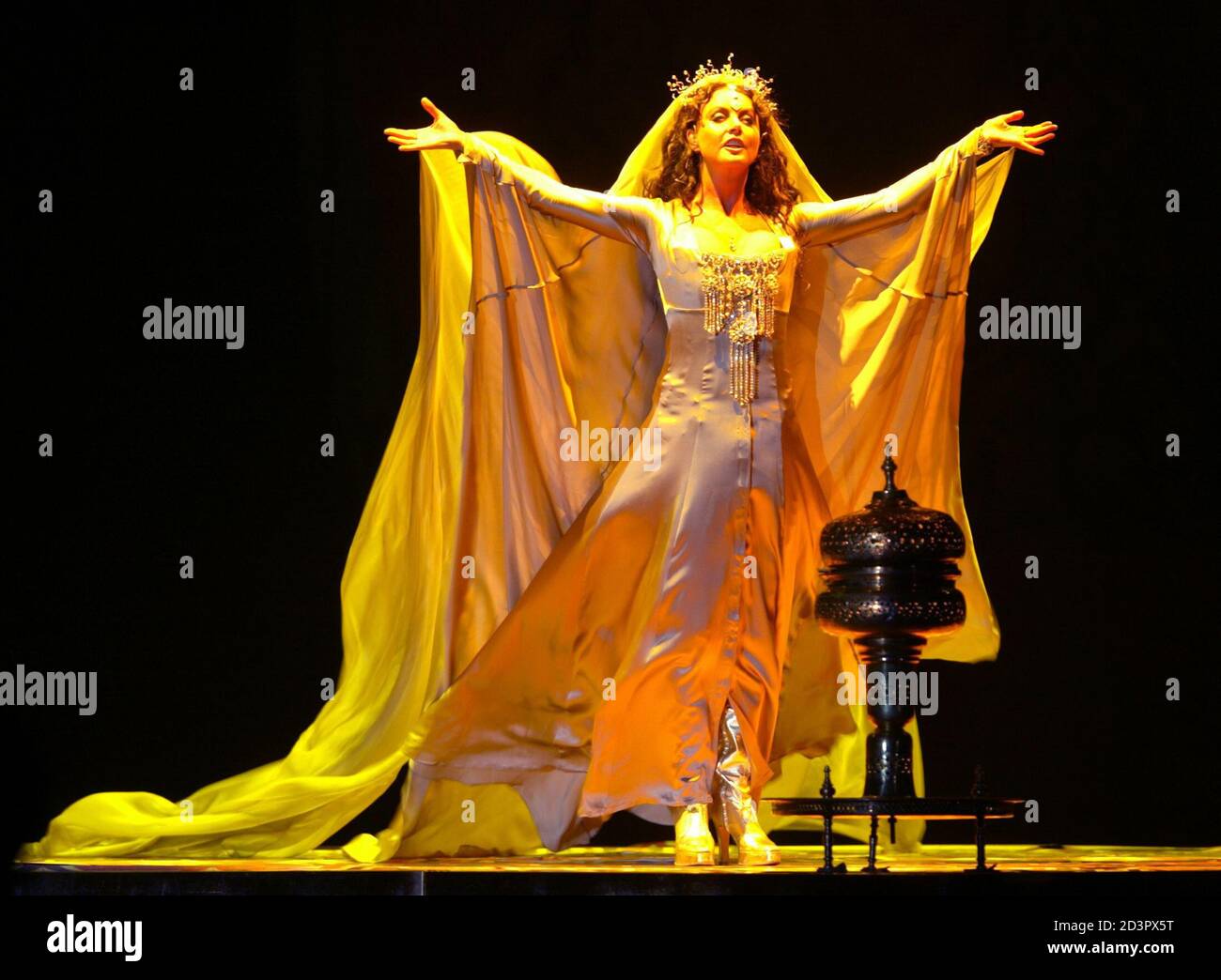 Sarah Brightman Singer High Resolution Stock Photography and Images - Alamy