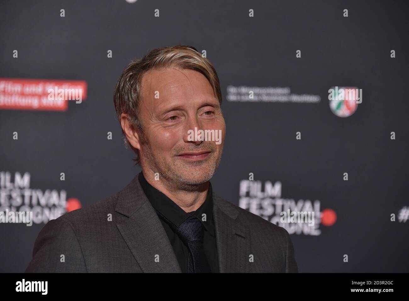 Cologne, Germany. 04th Oct, 2020. The actor Mads Mikkelsen comes to the ...