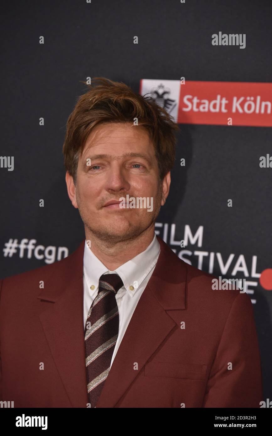 Thomas vinterberg another round hi-res stock photography and images - Alamy