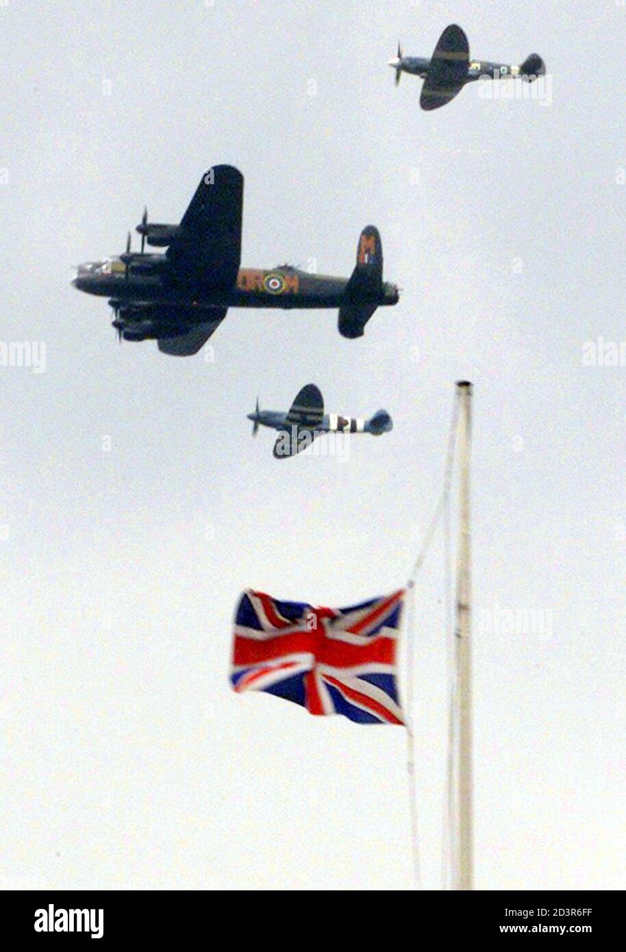 Windsor planes hi-res stock photography and images - Alamy