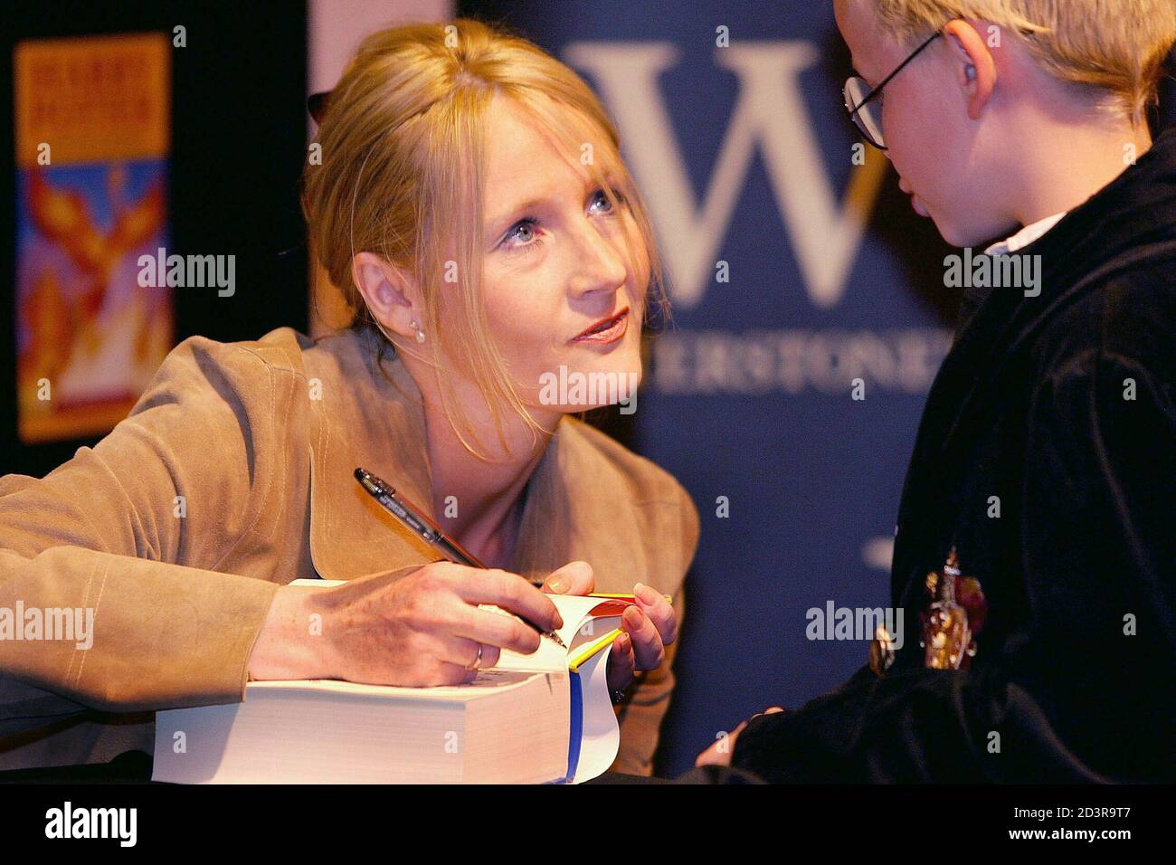 J k rowling signing books hi-res stock photography and images - Alamy