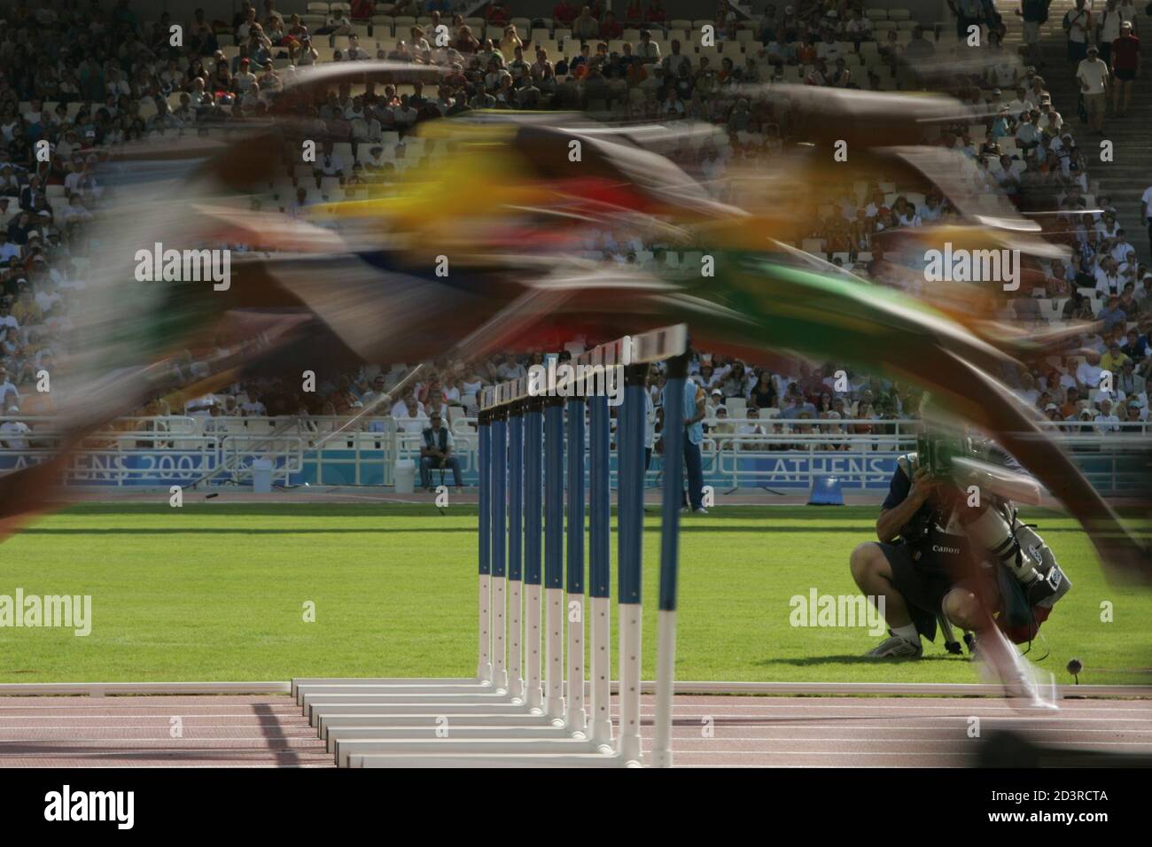 Hurdles 2004 olympic games in hi-res stock photography and images - Alamy