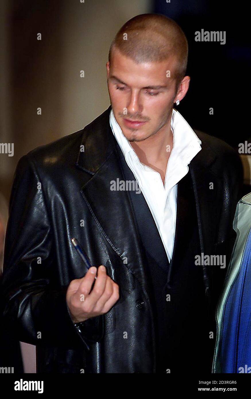 David beckham manchester united 2000 hi-res stock photography and ...