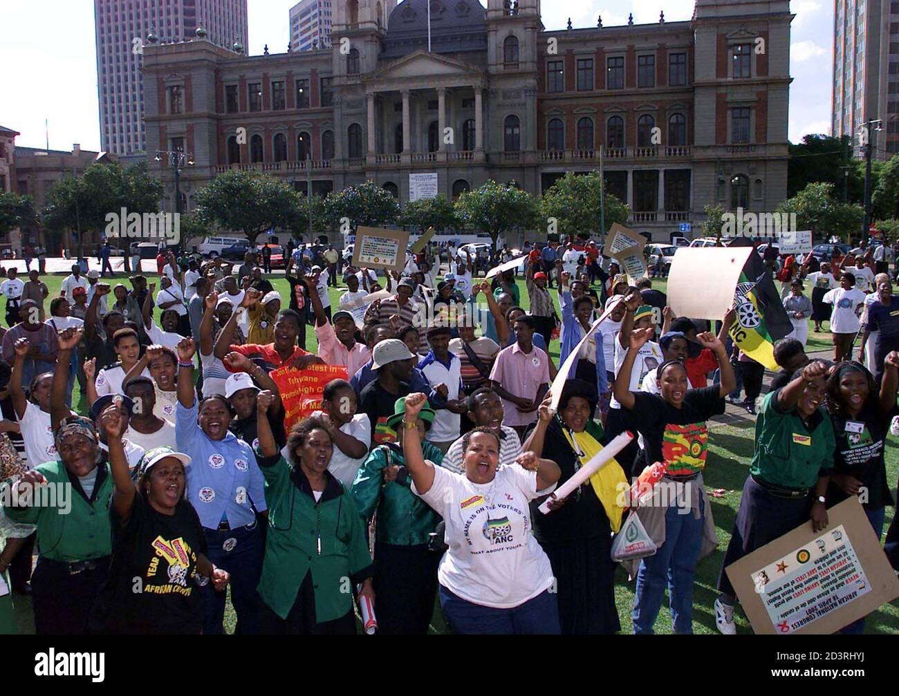 South african protest dance hi-res stock photography and images - Alamy
