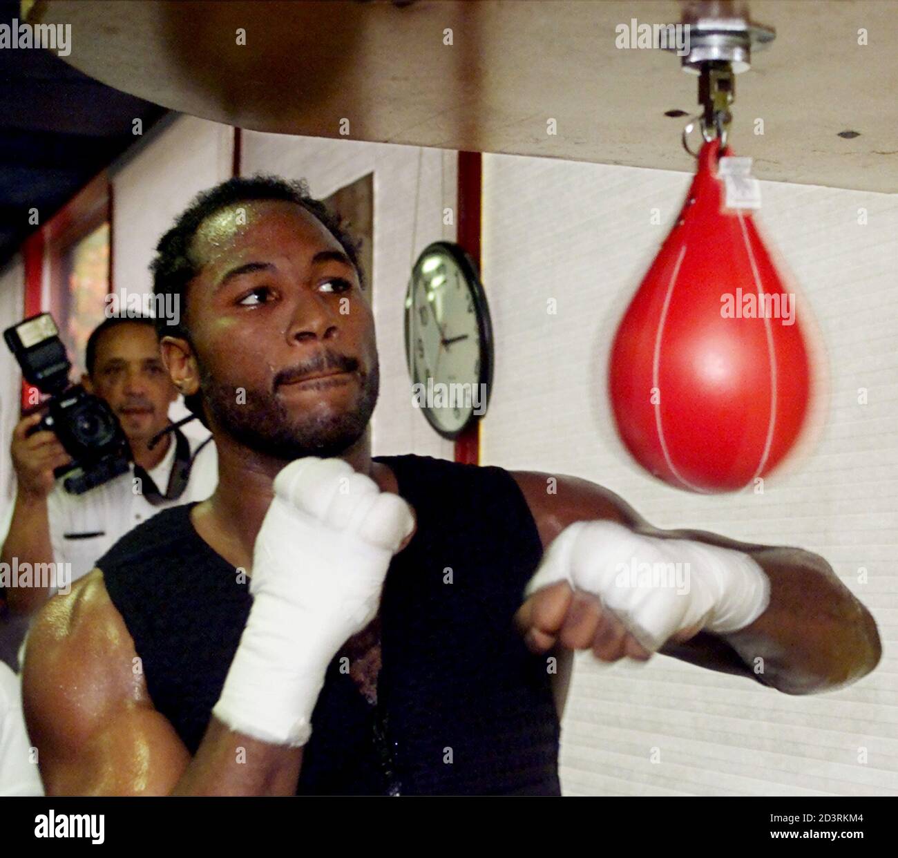 Boxer lennox lewis in training hi-res stock photography and images - Alamy