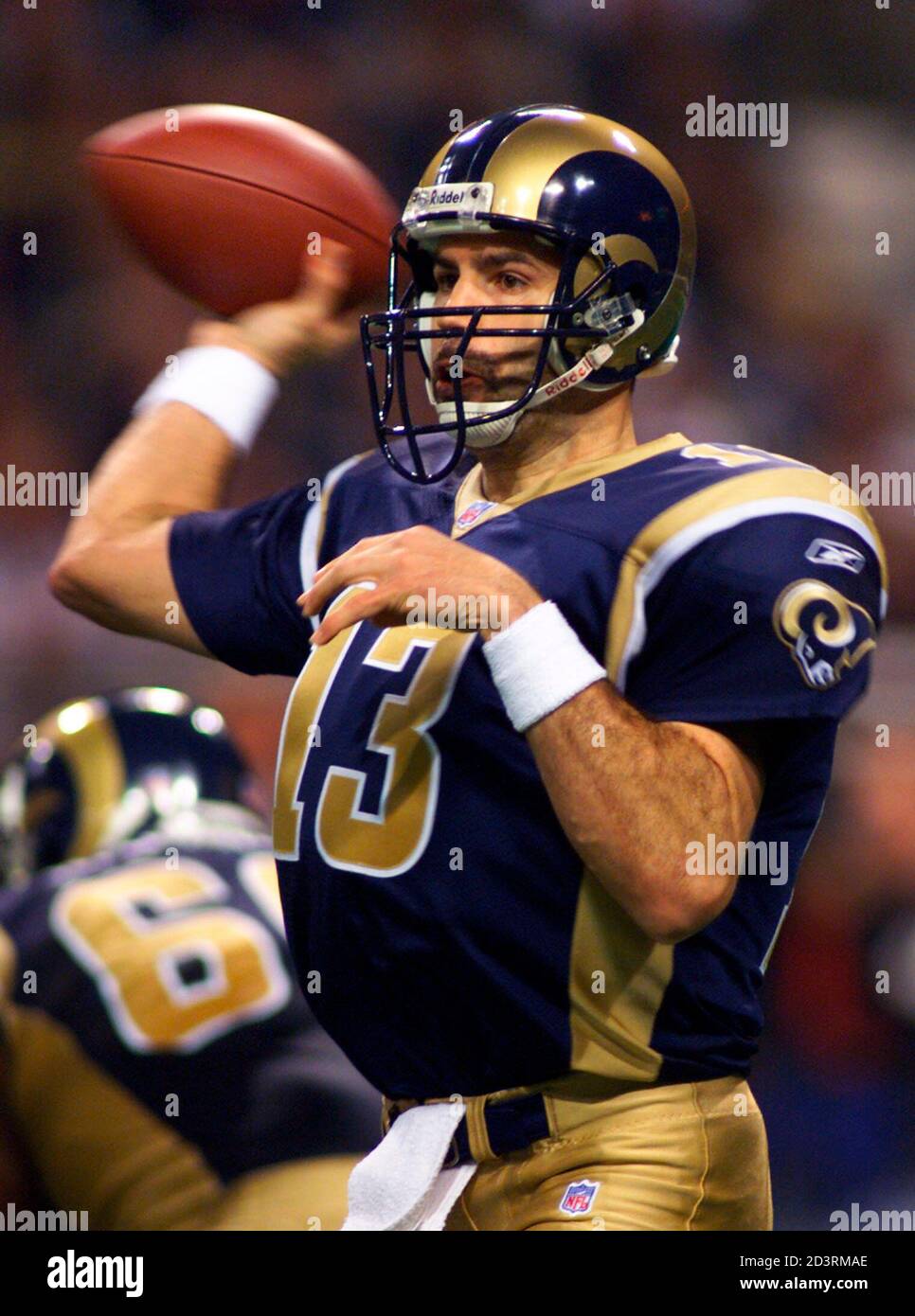 Kurt warner rams hi-res stock photography and images - Alamy